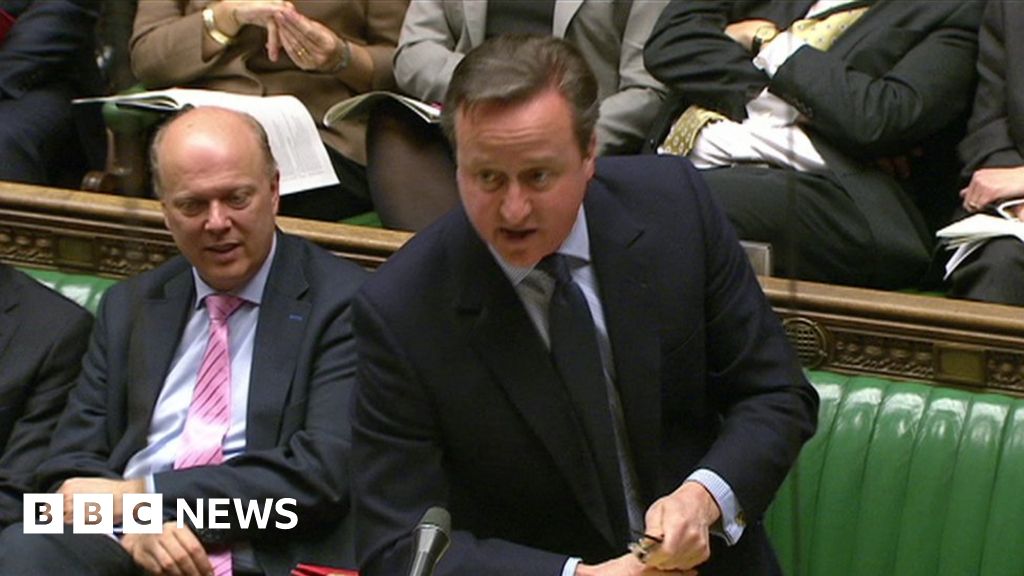 David Cameron urges Labour to end gender segregated meetings - BBC News