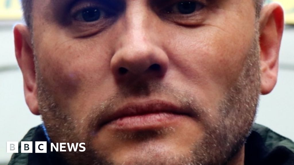 'I couldn't read or write but now I'm saving lives' - BBC News