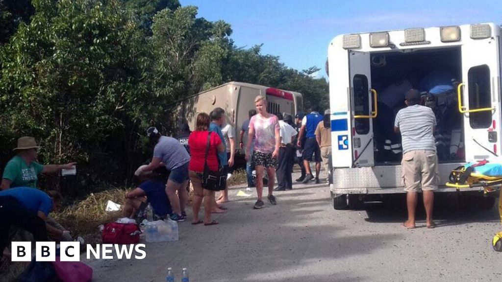 Mexico bus crash: Tourists killed in Quintana Roo state - BBC News Mexico bus crash: Tourists killed in Quintana Roo state - BBC News