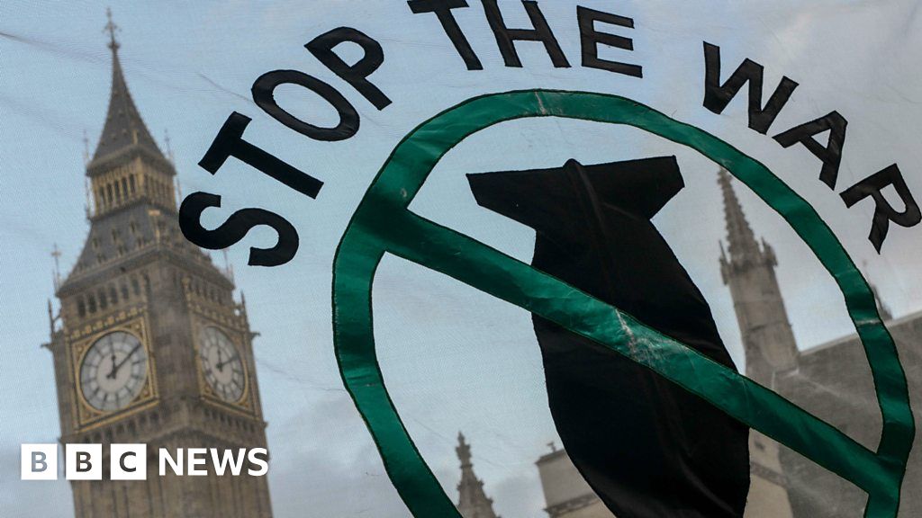 Stop the War reject Johnson protest call - BBC News