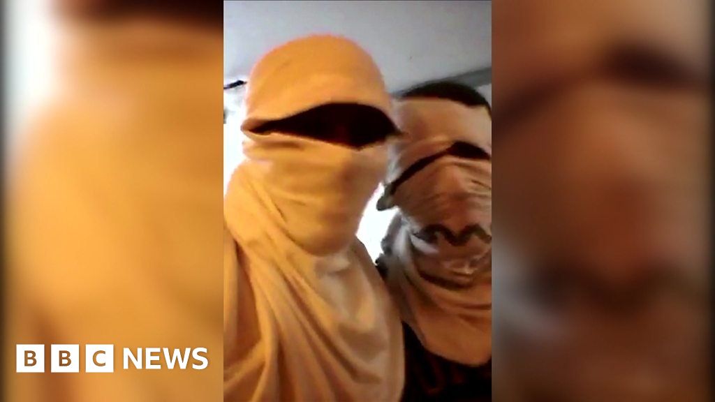 Swaleside Prison: Video shows inmates' riot - BBC News