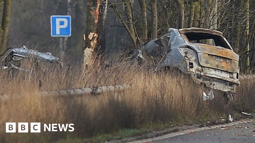 TikTok murder trial: Driver 'did not ram car off road' - BBC News