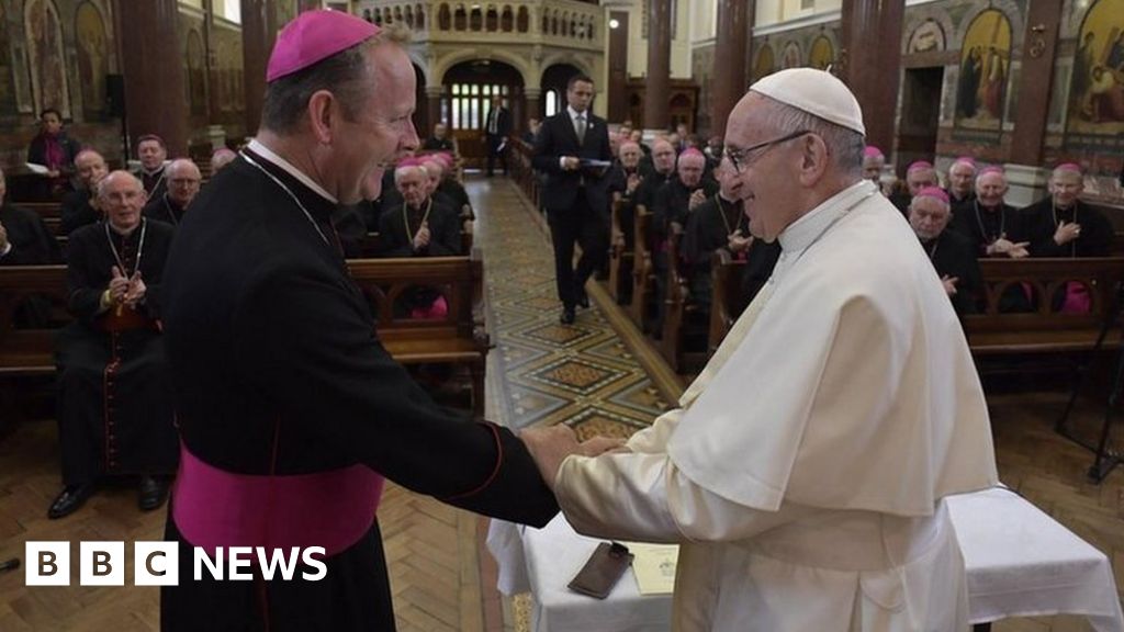 Papal Visit: Pope 'moved and shocked' by abuse survivors - BBC News