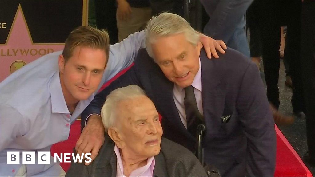 Michael Douglas dedicates his Hollywood Star to father Kirk Douglas ...