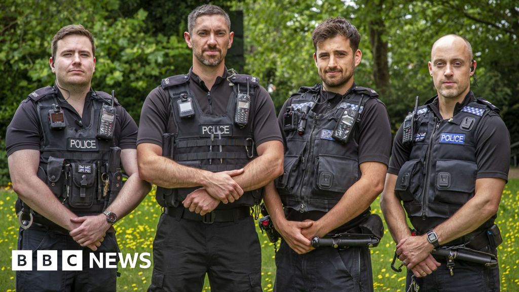 Reading stabbings: Bravery awards for police who tackled terrorist