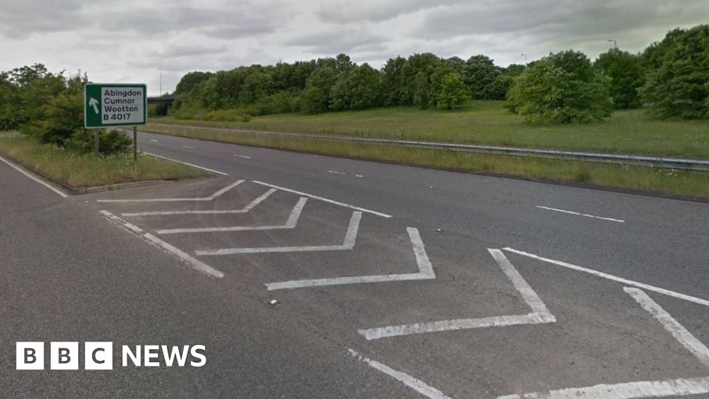 Motorcyclist killed in Oxfordshire crash on A420