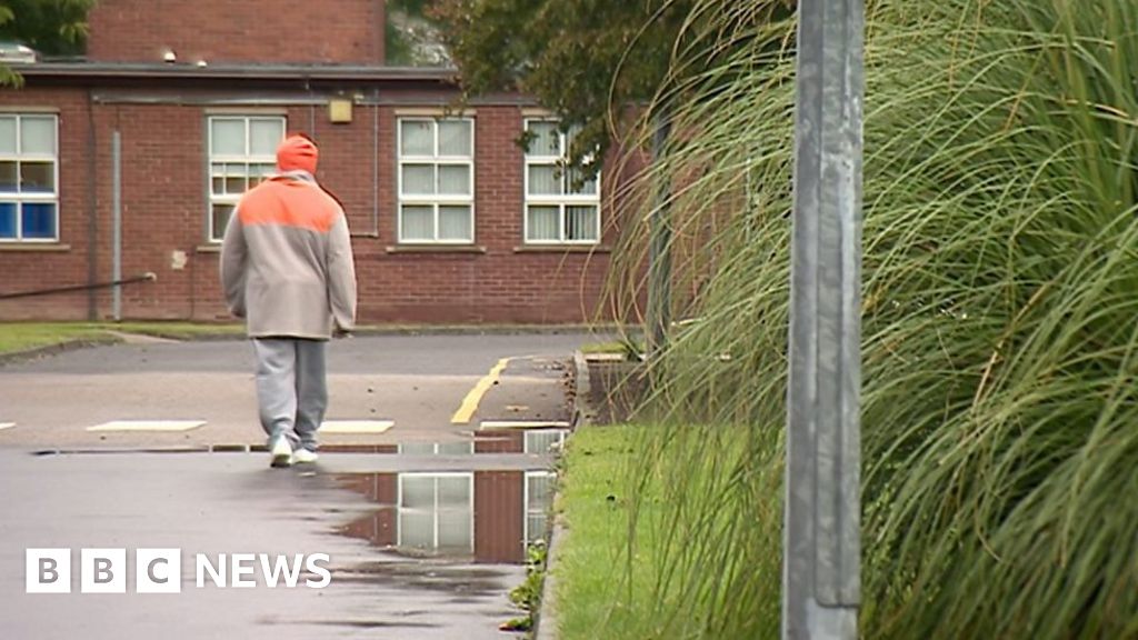 Prison staff on what changed in coronavirus lockdown