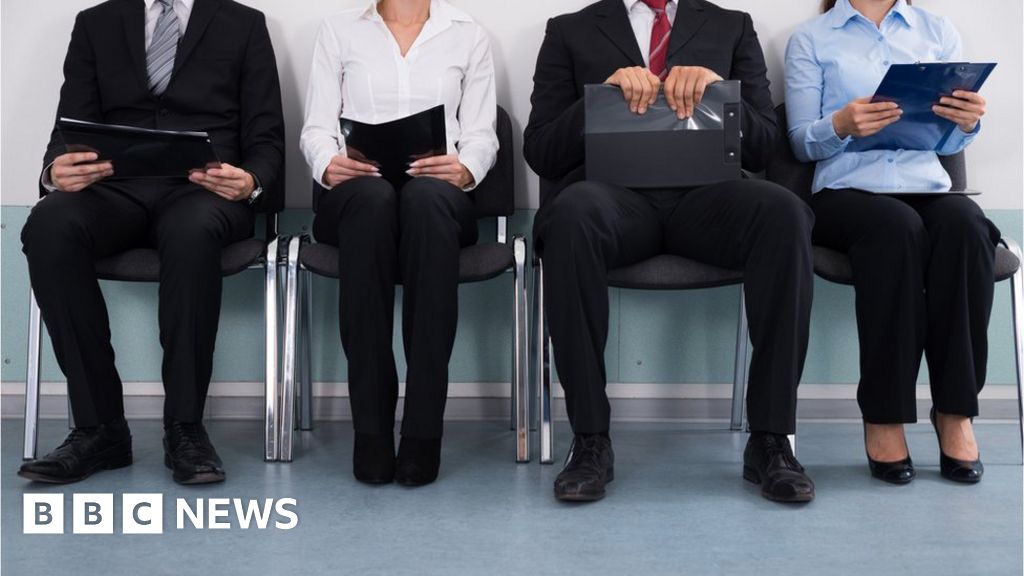 Number of UK agency workers 'to reach one million' by 2020 - BBC News