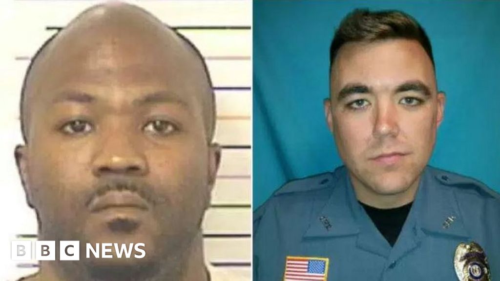 Missouri police officer sent to wrong address and shot dead - BBC News