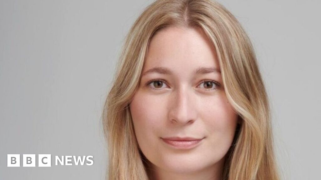 Meet the European Parliament's youngest ever MEP - BBC News