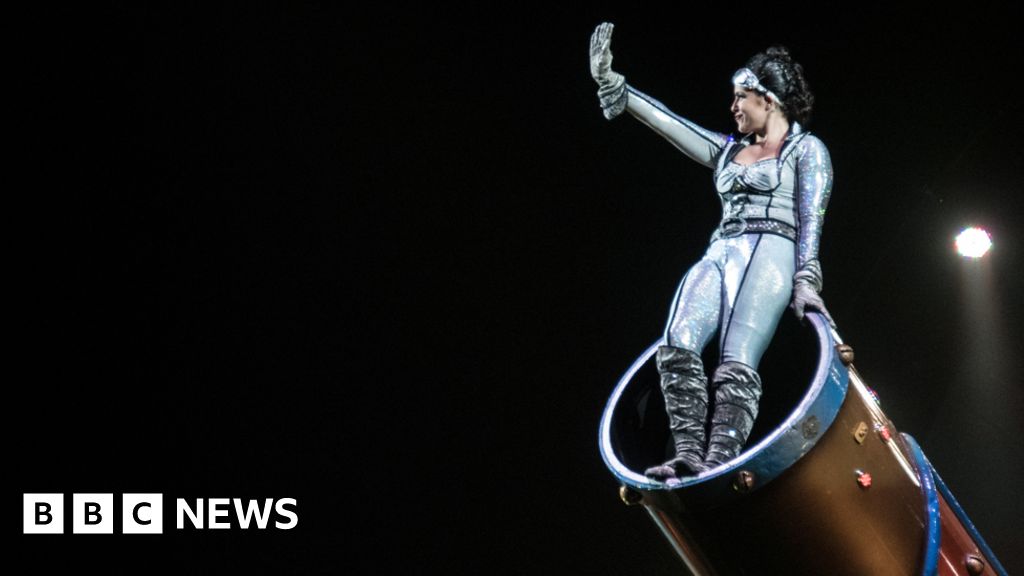 Ringling Brothers circus: Inside the last performances - BBC News