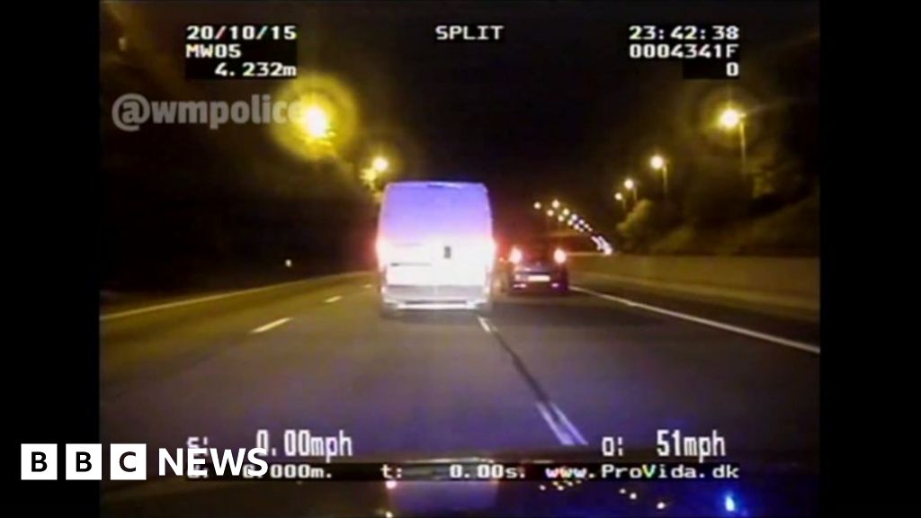 Police chase 80mph drunk driver on Midlands motorway - BBC News