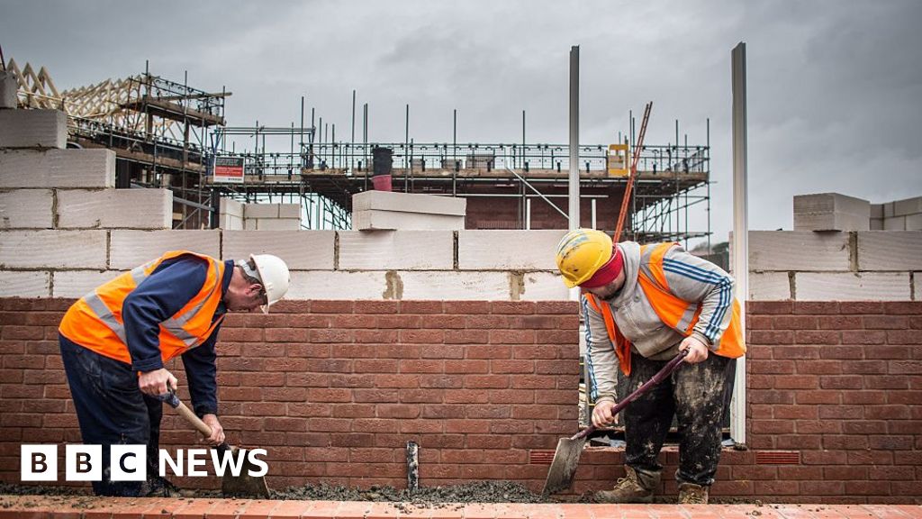 Rise in housebuilding boosts construction sector in May