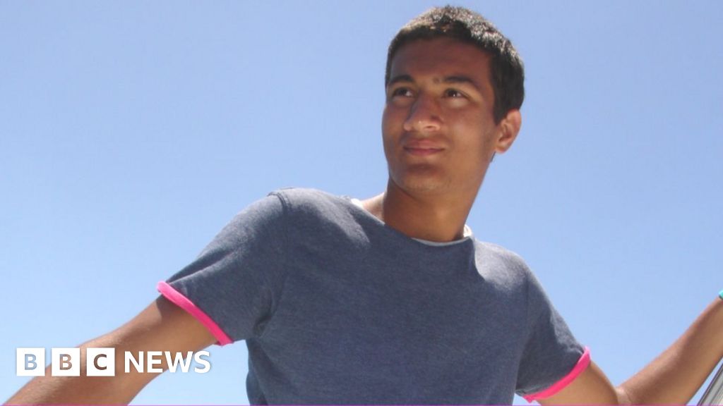 Joshua Sahota: Mental health unit death raises coroner fears - BBC News
