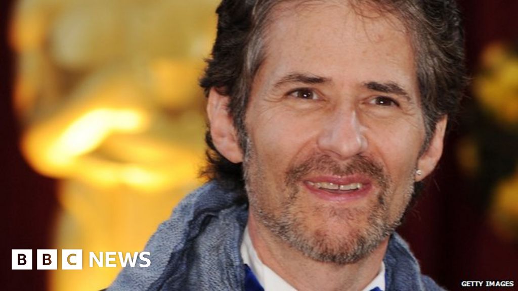 Titanic composer James Horner dies in plane crash - BBC News