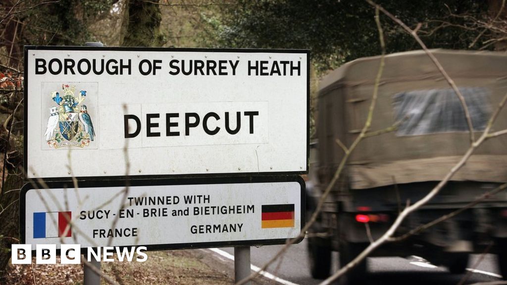 Deepcut: Liberty calls for public inquiry into barracks abuse - BBC News