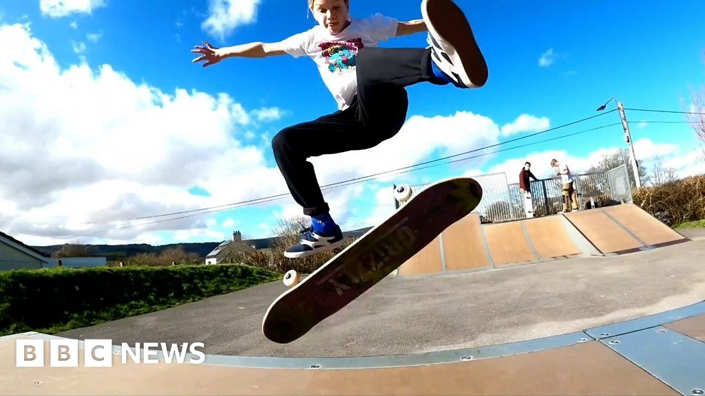 Newton Abbot skateboarder wins national championships - BBC News