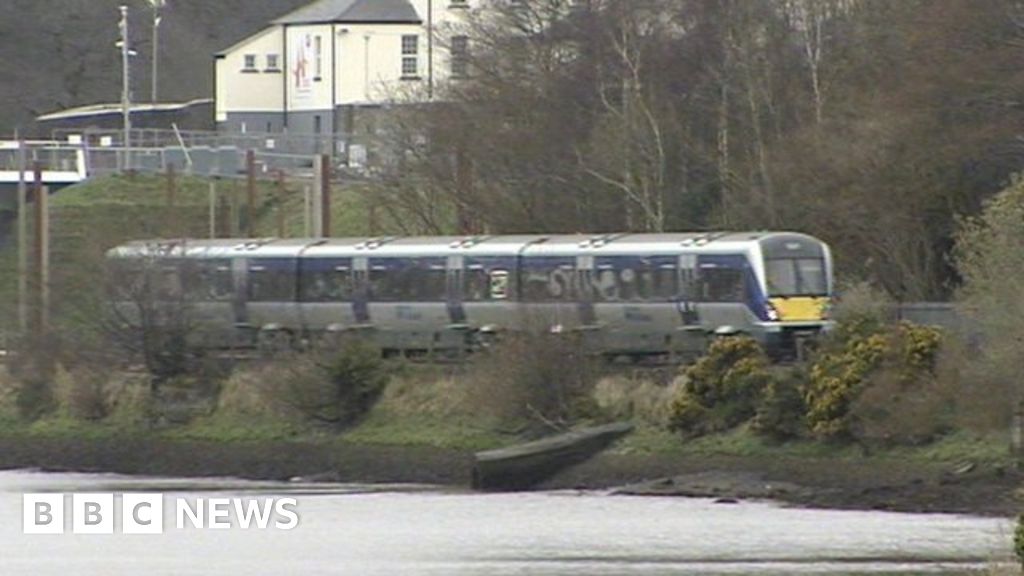 Northern Ireland rail upgrades get £17m EU funding - BBC News