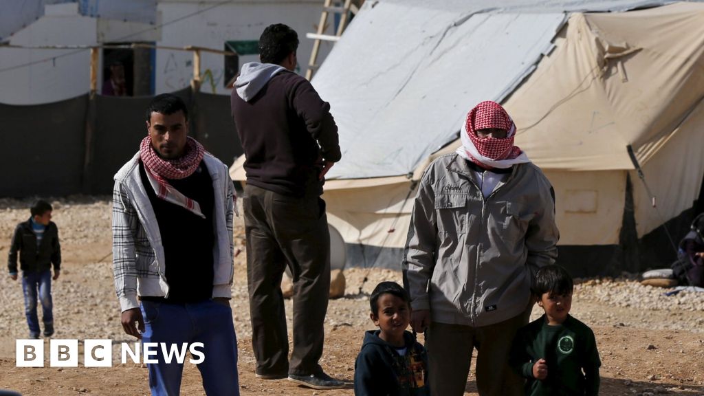 Syria conflict: Jordanians 'at boiling point' over refugees - BBC News