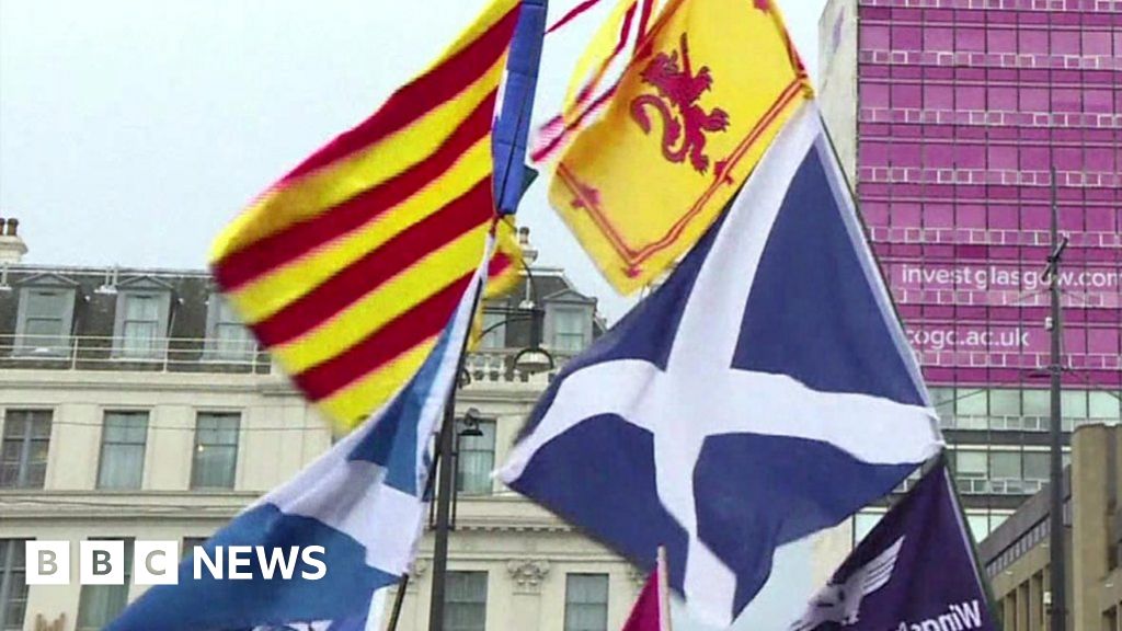 What do SNP supporters think about Catalonia? - BBC News