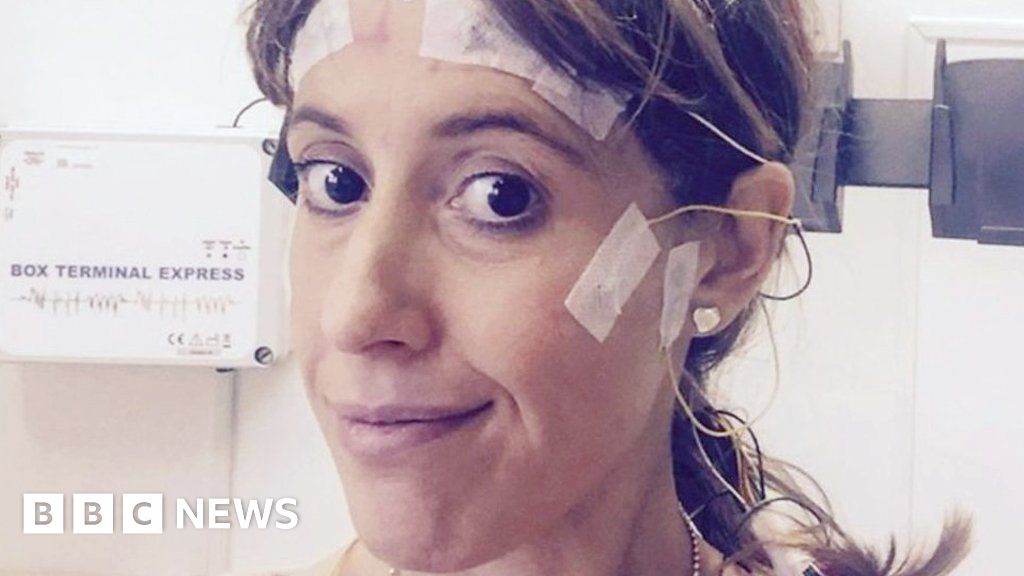 What’s it like to be awake during brain surgery? - BBC News