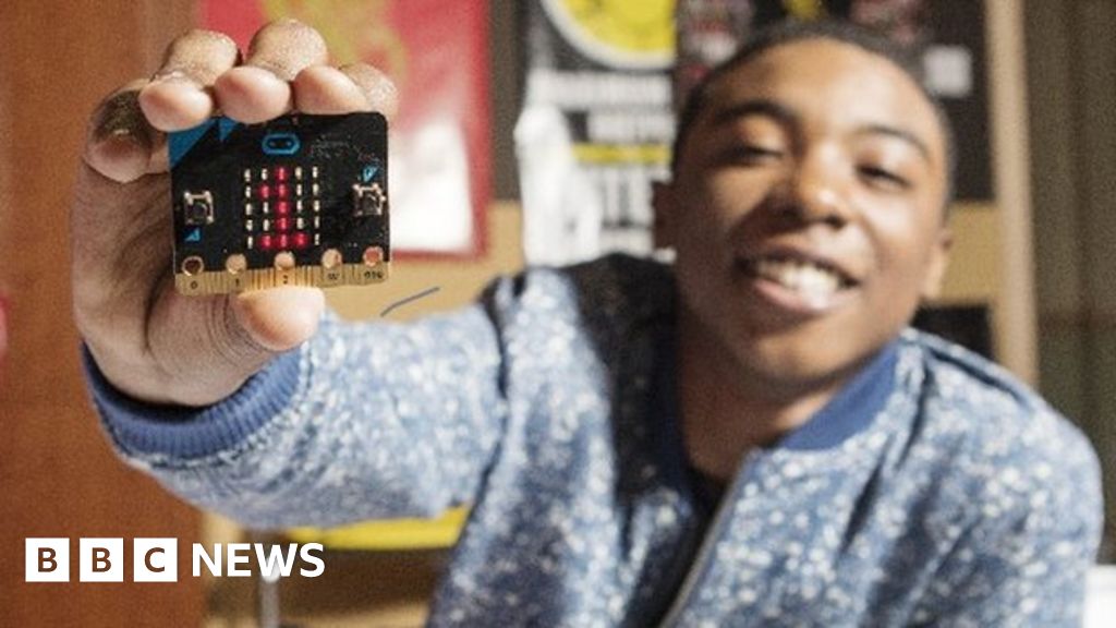 Can Micro Bit replicate BBC Micro success? - BBC News