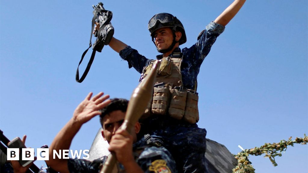 IS 'caliphate' crumbles as Iraq tightens noose on Mosul
