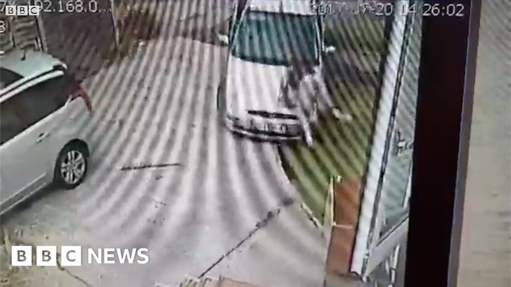 'Angry' Army veteran attacked Ipswich neighbours - BBC News