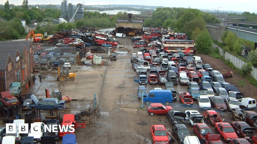 Derby scrapyard Albert Looms to close after more than a century