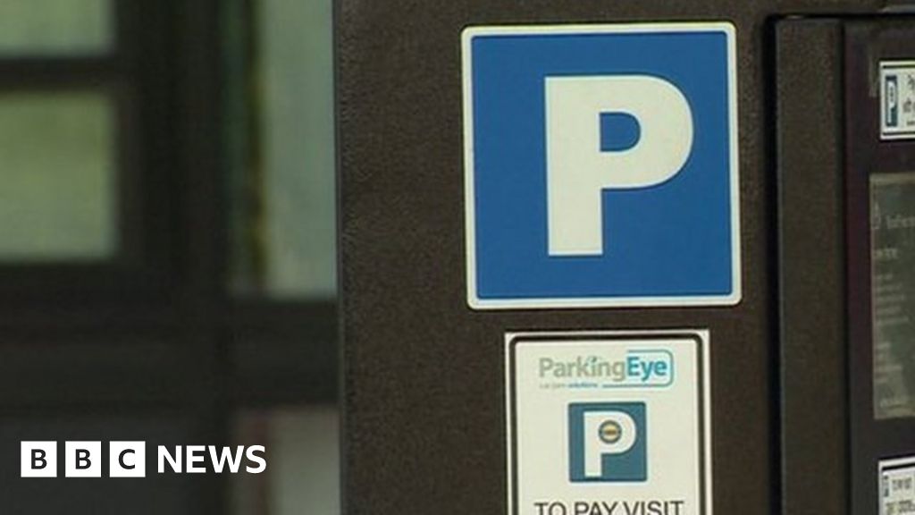 Rethink over NHS parking charges - BBC News