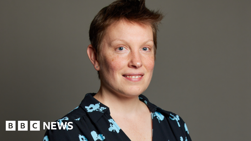 Tracey Crouch, MP for Chatham and Aylesford, to stand down at next election