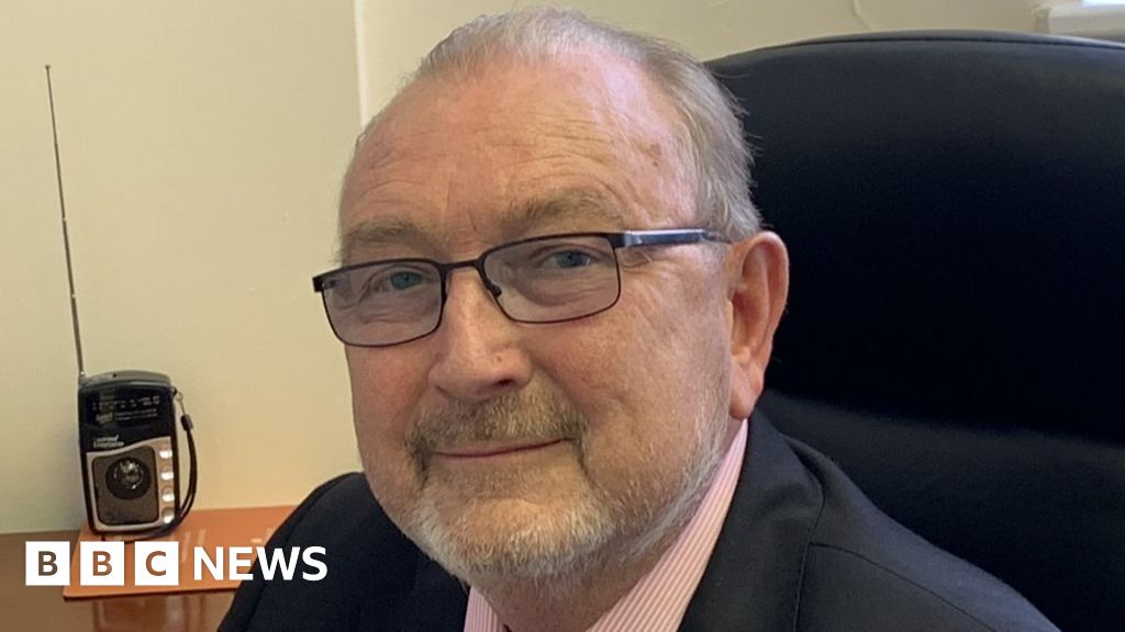 Bill Malarkey: Tributes paid to Isle of Man home affairs minister - BBC ...