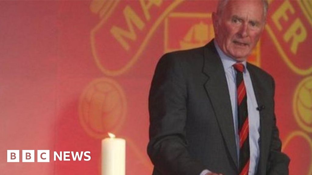 NI newspaper review: Death of Harry Gregg