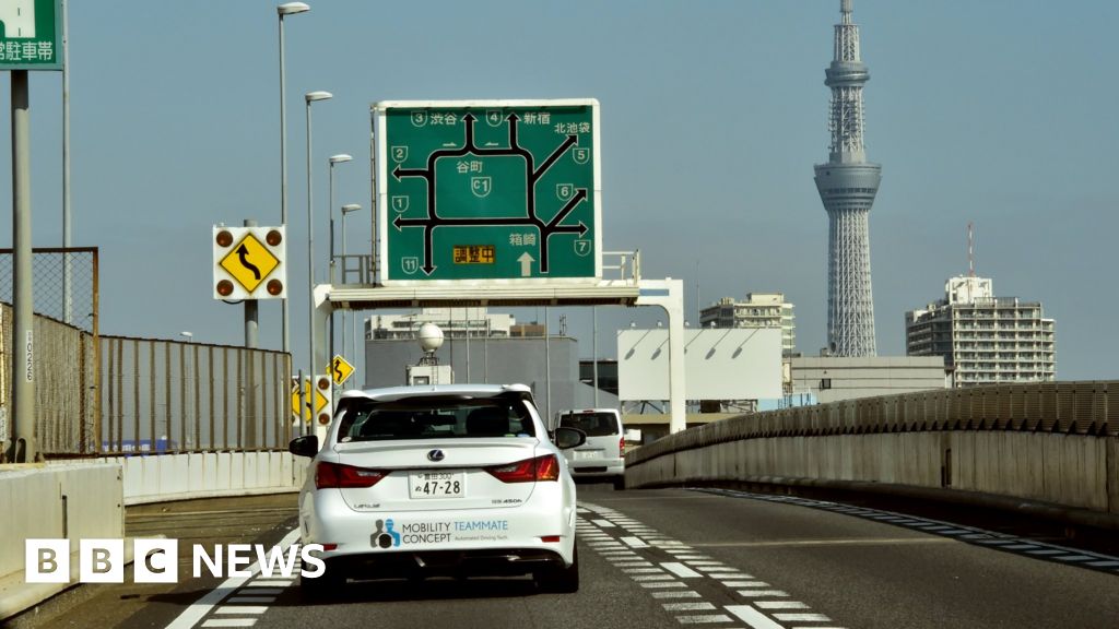 Toyota suspends US driverless car tests after fatal Uber accident