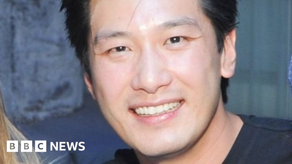 Tech boss attacks 'whiners' in angry email - BBC News