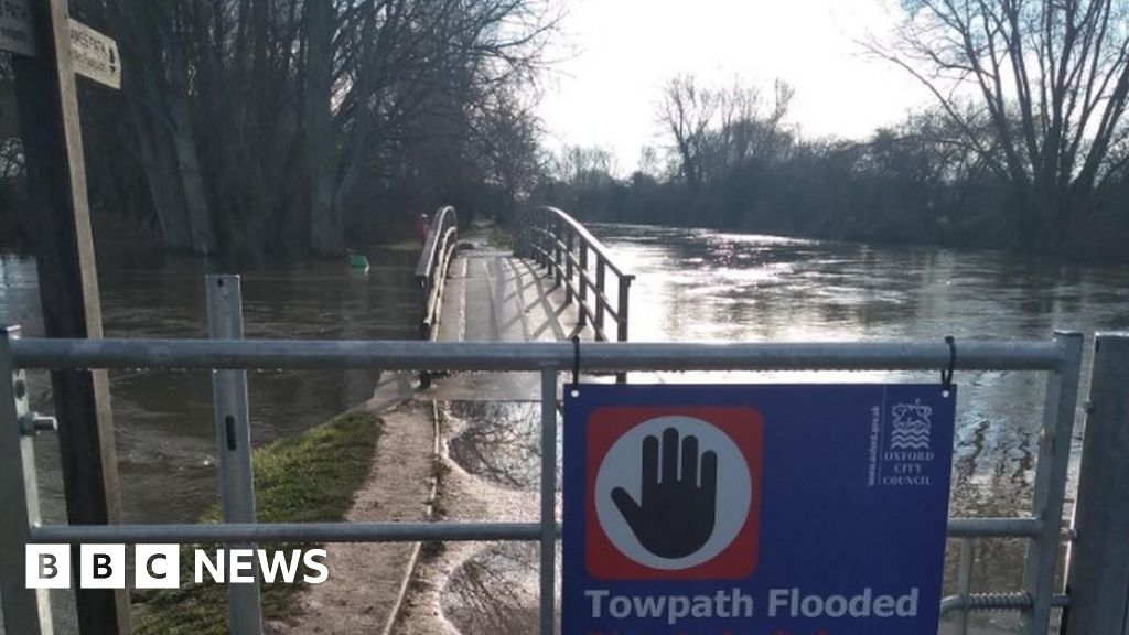 Flood warning issued for south Oxford as river levels rise - BBC News