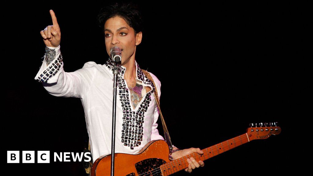 All-Prince top five in midweek chart - BBC News
