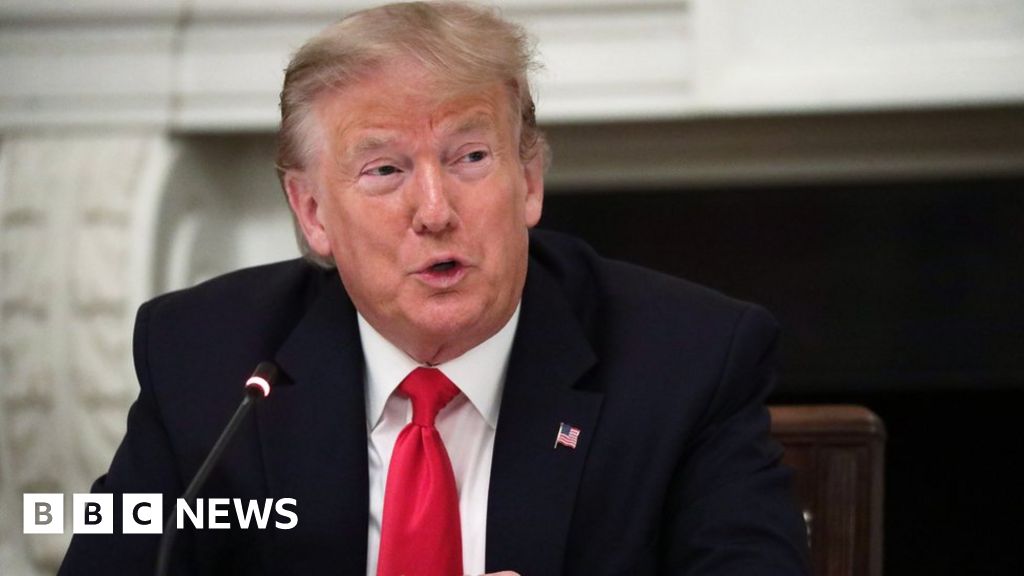 Twitter labels Trump tweet 'manipulated media' for first time - BBC News