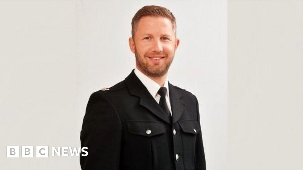 New police boss appointed for town - BBC News