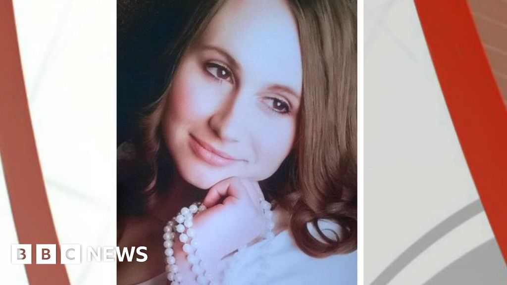 Hartlepool nurse vomited after seeing fatal stabbing - BBC News