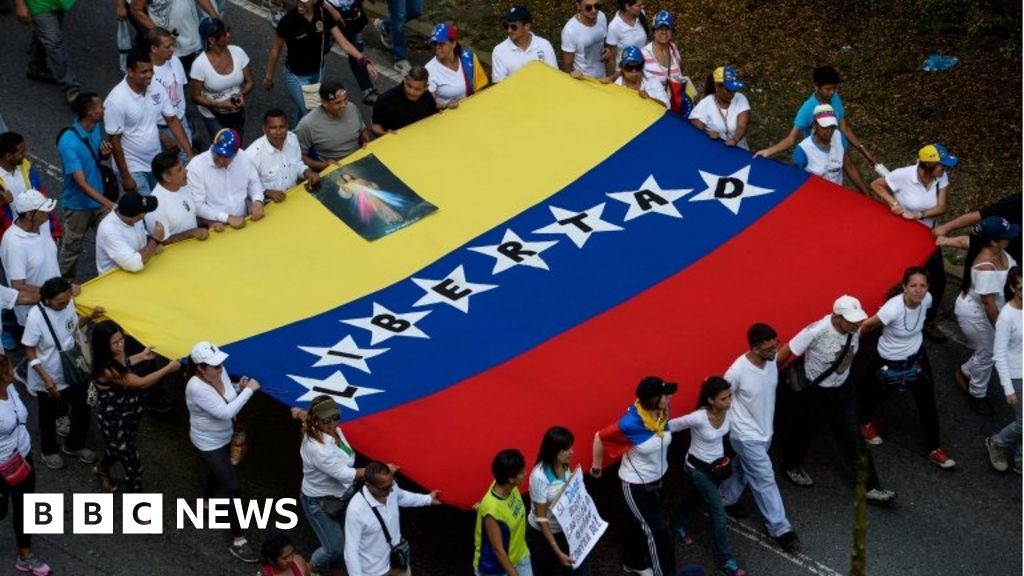 Venezuela's President Maduro calls for talks with opposition - BBC News Venezuela's President Maduro calls for talks with opposition - BBC News