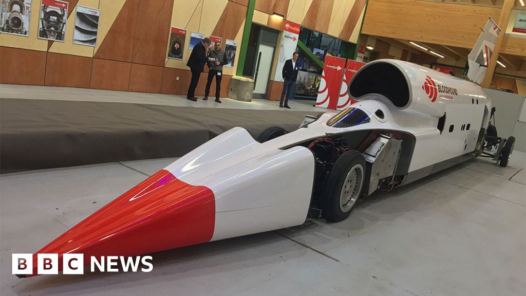 Bloodhound Diary: Back on track - BBC News