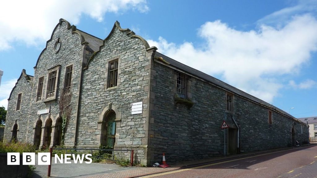 Holyhead market hall's £2.4m refurbishment to begin - BBC News