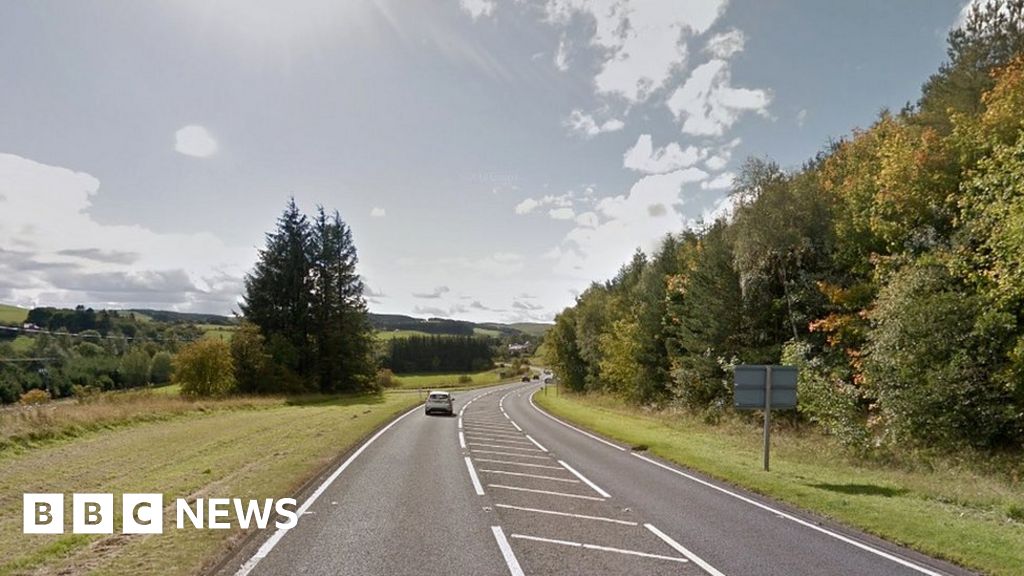 Teenagers seriously hurt in accident on A7 near Ashkirk - BBC News