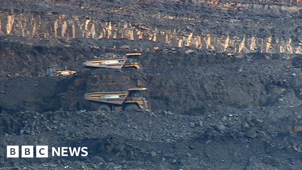 Opencast 'supports Welsh industry' - BBC News