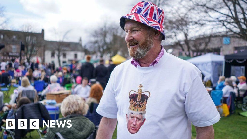 Celebrations continue across Scotland after Coronation parade - BBC News