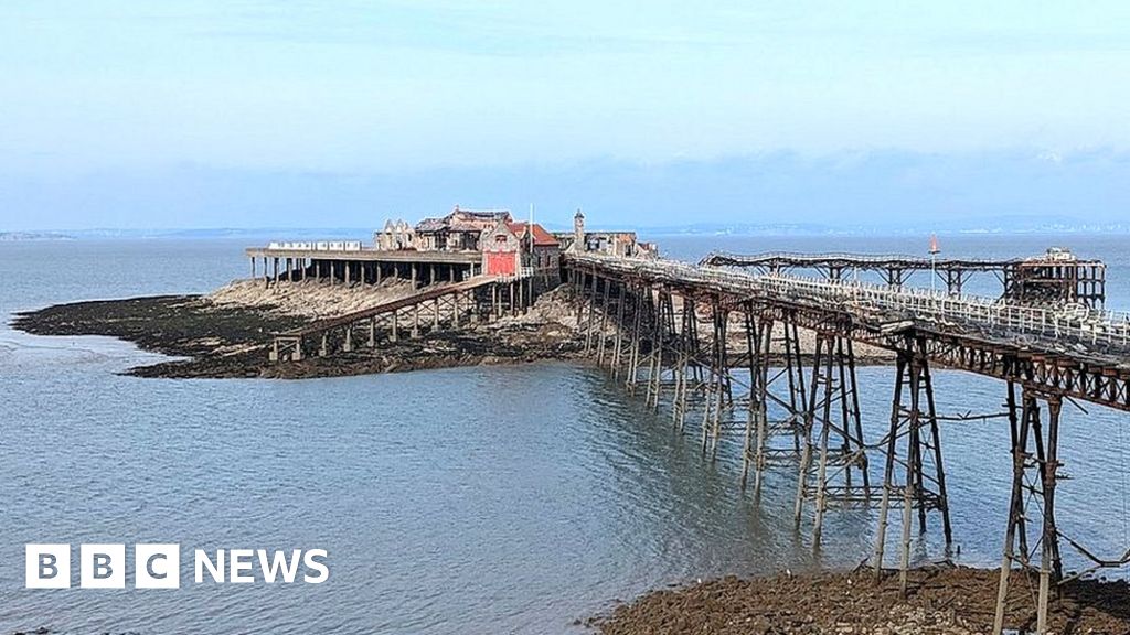Birnbeck Pier restoration plans to be considered - BBC News