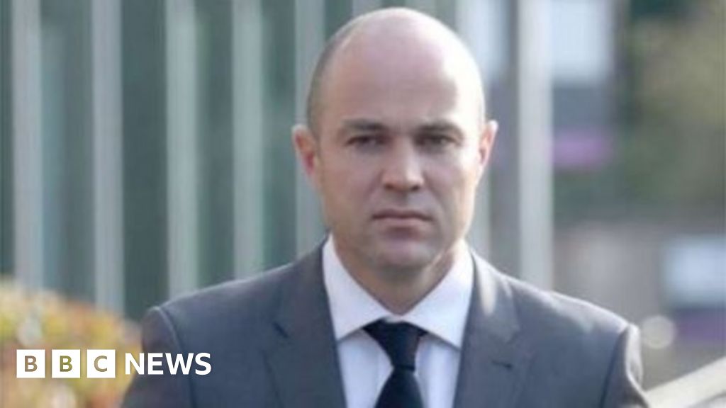 Parachute trial: Husband 'would never ever' harm wife