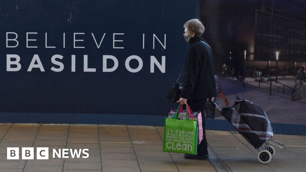 Basildon Council leader disappointed over high-rise plans - BBC News