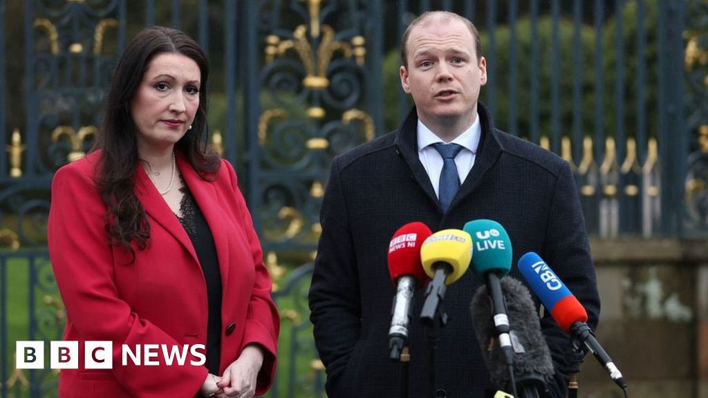 Stormont stalemate: Parties press for more generous funding deal - BBC News